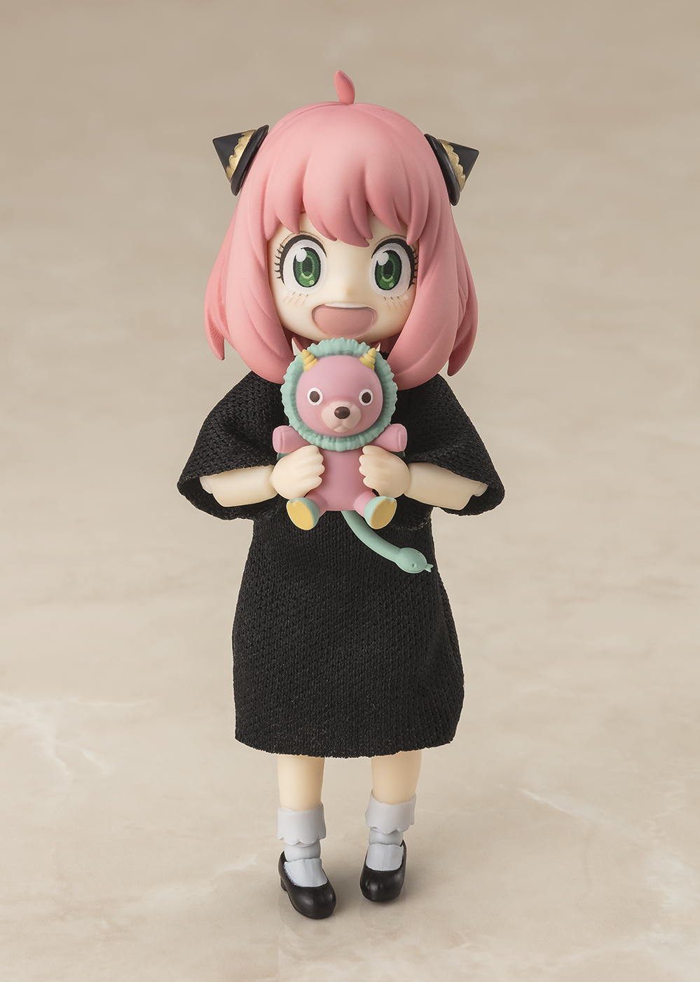 S.H.Figuarts ANYA FORGER -Dress Ver.- Animéxico